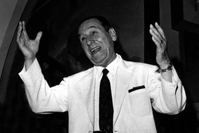 A 47 años de su muerte: así fue el multitudinario funeral de Juan ...